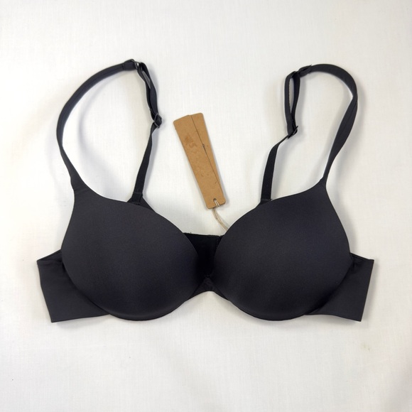 SKIMS | Intimates & Sleepwear | Skims Ultimate Push Up Plunge Bra ...